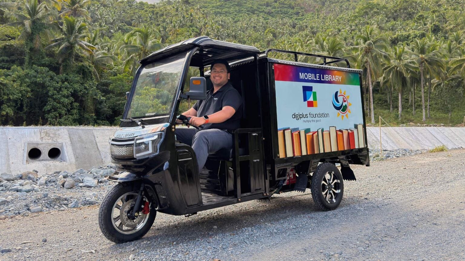 Books on Wheels: DigiPlus Foundation Brings Mobile Library to Boost ...
